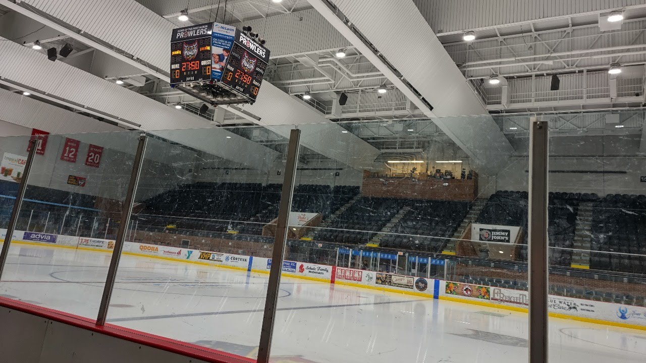 Live From The McMorran Hockey Game Arena In #PortHuron #Michigan🙂👍 ️🙏 ...