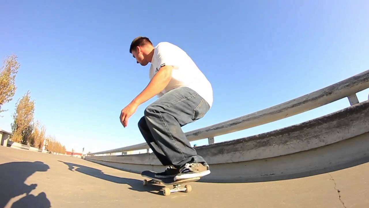 NOLLIE VARIAL FLIP NOSE SLIDE - YouTube