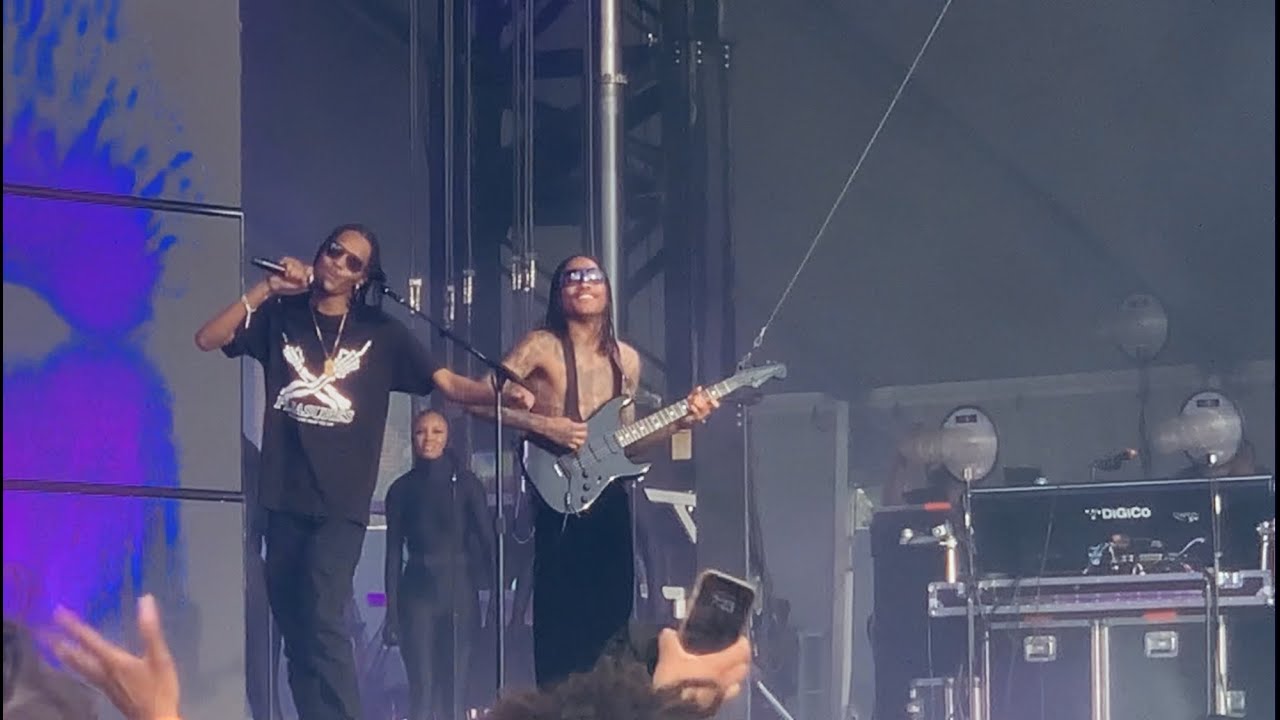 Steve Lacy - Bad Habit (ft. Fan Dressed As Steve Lacy) (Live in ...