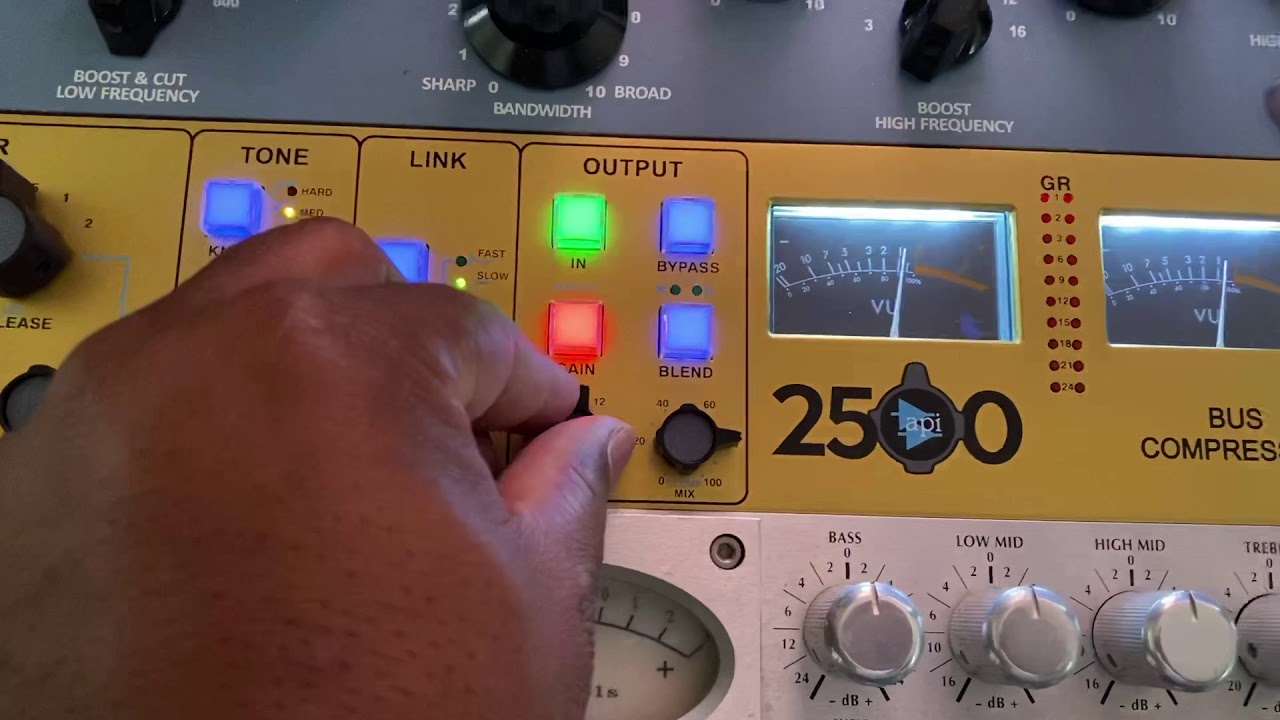 API 2500 50th Anniversary Edition - YouTube