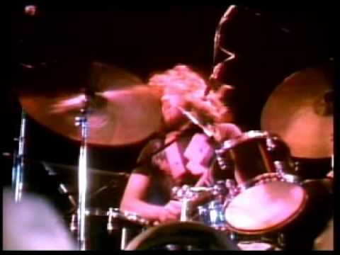 PAUL McCARTNEY & WINGS 「MUST DO SOMETHING ABOUT IT (Joe VS Paul)」 - YouTube