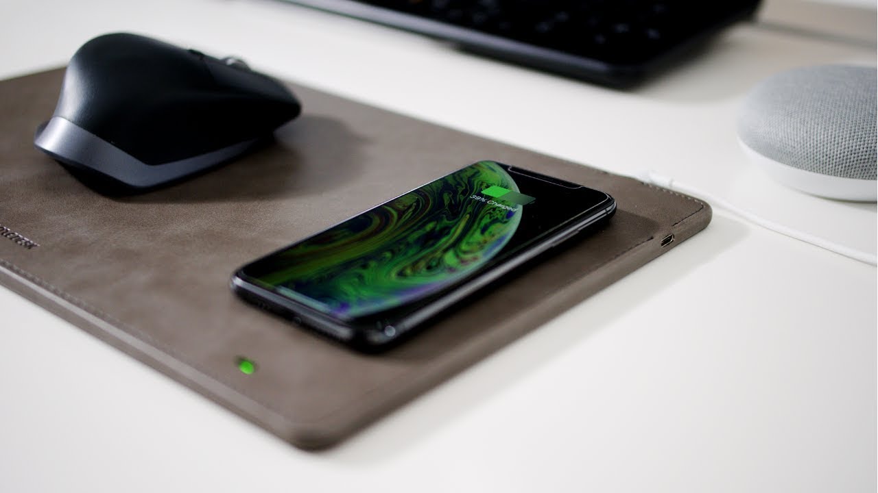 BEST Wireless Charger/Mousepad For The iPhone XS? - GazeDesk Qi ...