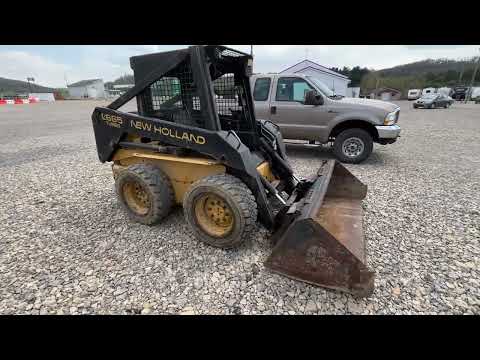 New Holland Skid Loader Turbo LX665 - YouTube