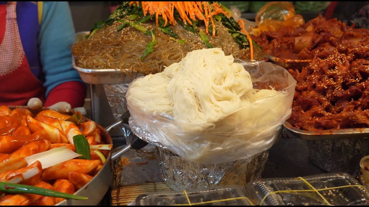광장시장 길거리 음식 모음입니다./A collection of street food at Gwangjang Market ...