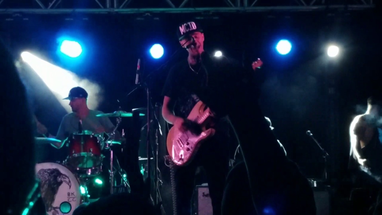 Highly Suspect - My Name Is Human Live - YouTube