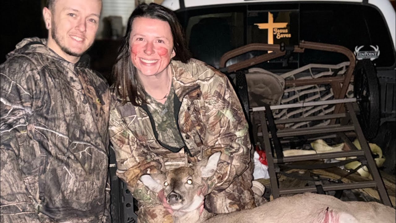 Mary Catherine’s FIRST DEER! - North Alabama Whitetail Hunting - YouTube