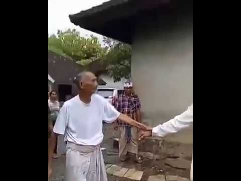 Jro balian jaman now adu ilmu
