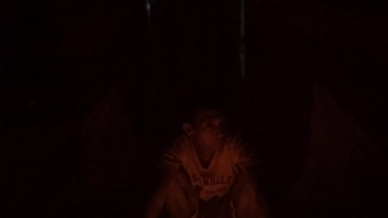 CHALLENGE KOREK API DI RUMAH TUA ANGKER!!! - YouTube