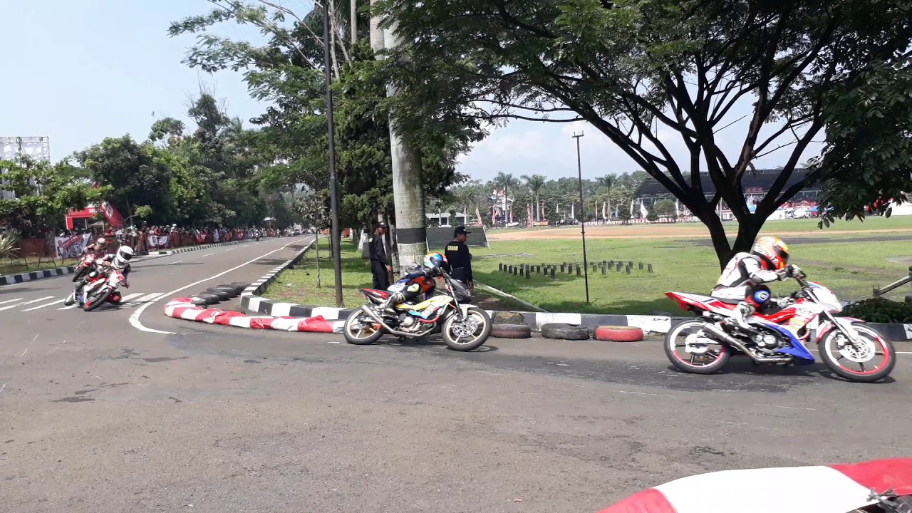 Road Race Honda Dream Cup at Brigif 15 Kujang - YouTube