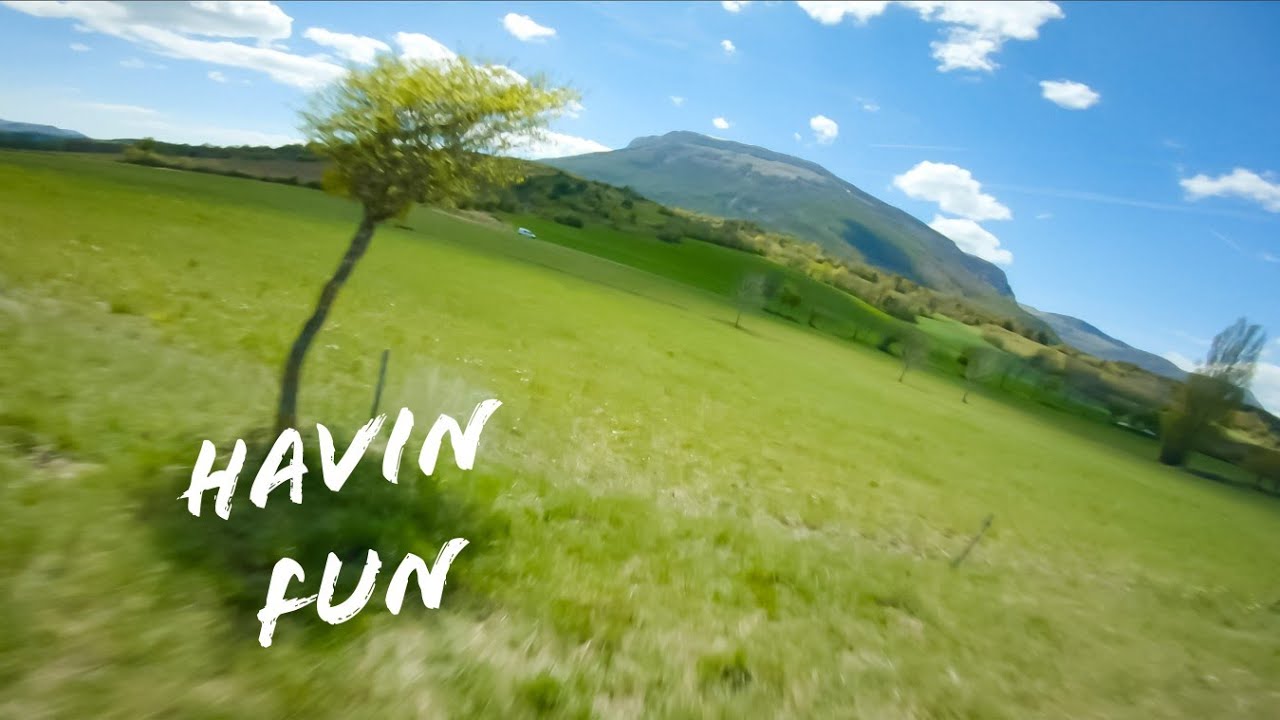 Havin fun! Fpv freestyle - YouTube