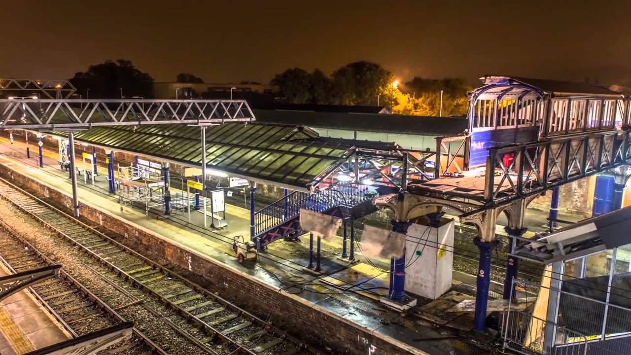 PP O'Connor Timelapse Altrincham Bridge Removal - YouTube