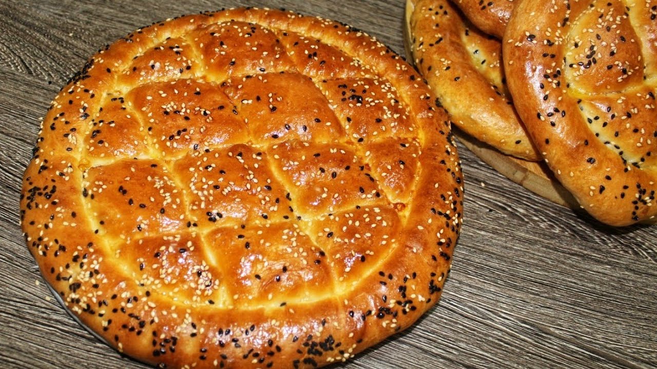 TURKISH PIDE BREAD| SOFT&FLUFFY BREAD - YouTube