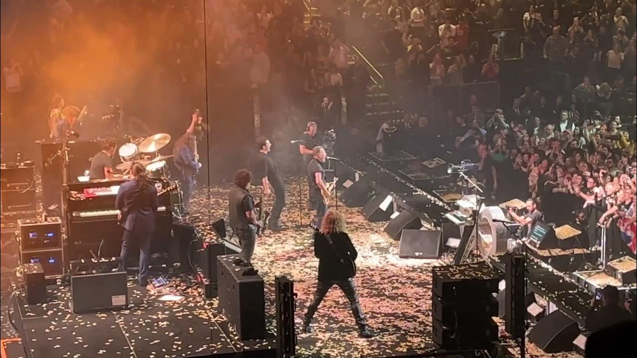 The Killers with Bruce Springsteen - “Badlands,” “Dustland” & “Born to Run" (MSG Night 2 10.1. ...