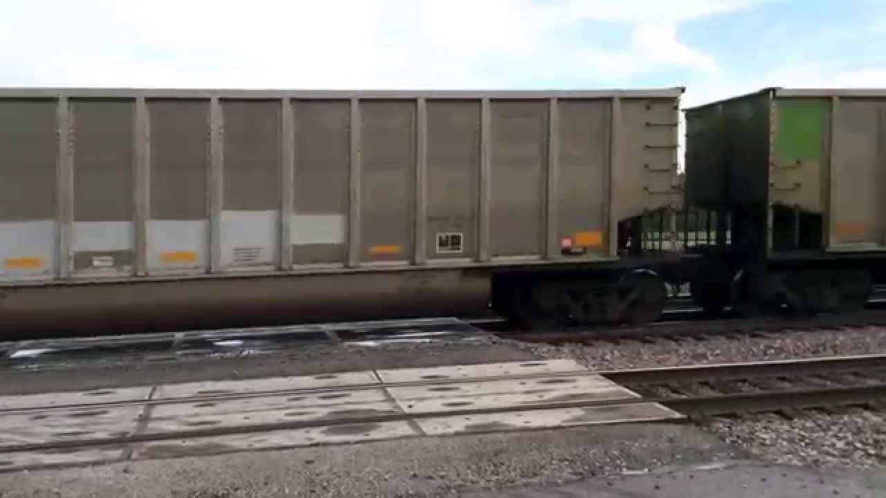 BNSF 8785, 5655 coal empties heading west in Ashland , Ne 5-26-14 - YouTube