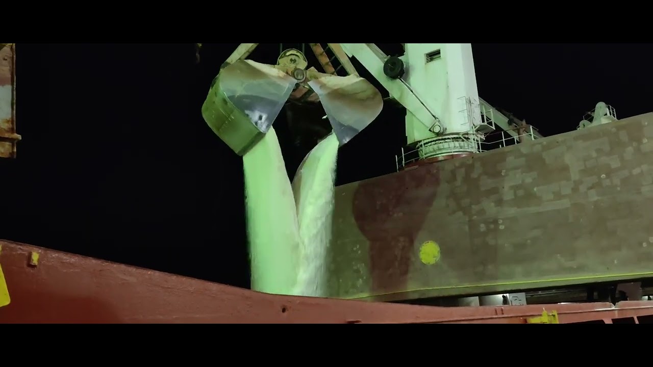 Salt Loading in Ship - YouTube