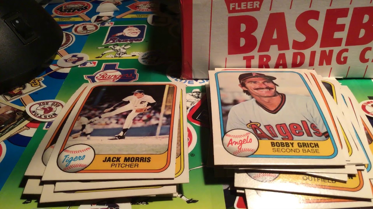 Opening up a Fleer set from 1981 Fleer first time Making baseball cards ...