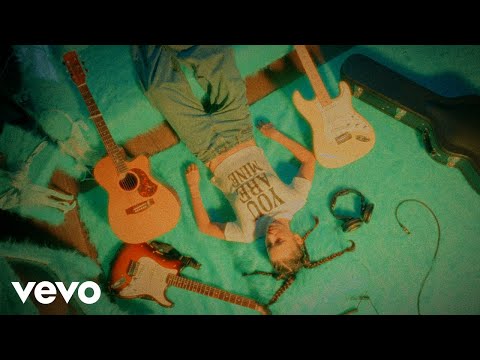 Amy Shark - Like a Doll (Official Lyric Video)