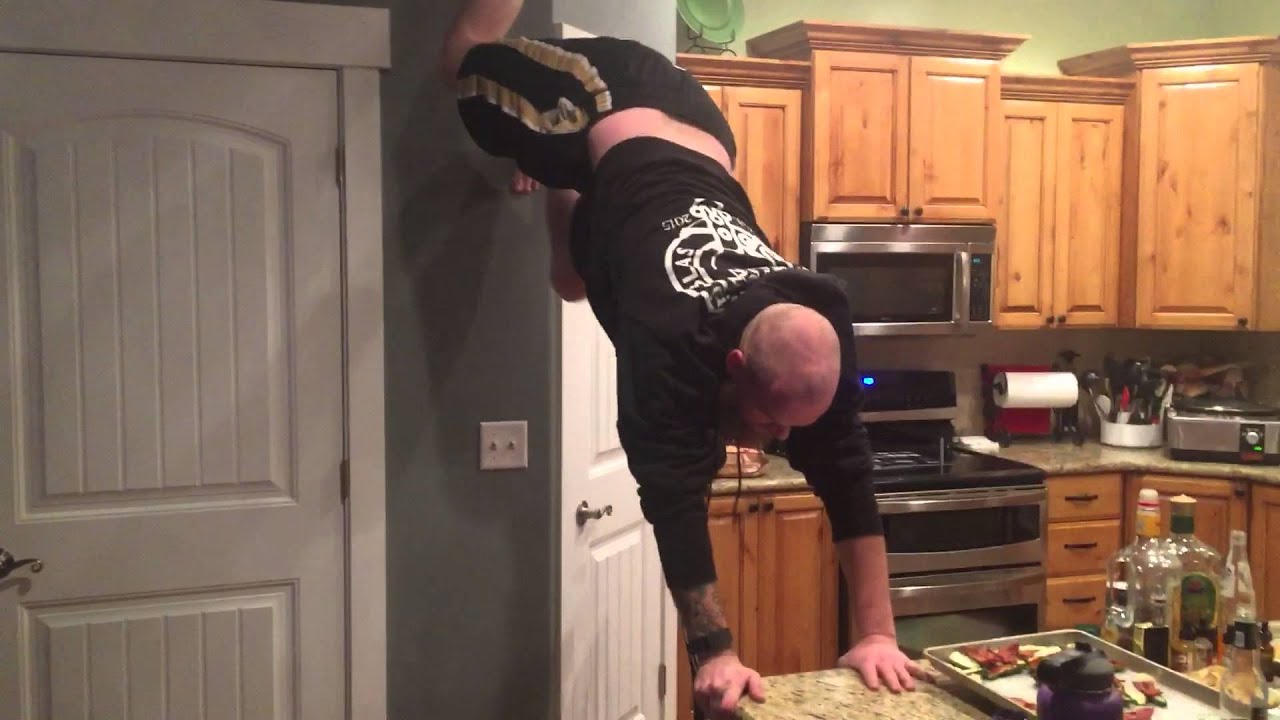 Twerking on the Ceiling - YouTube