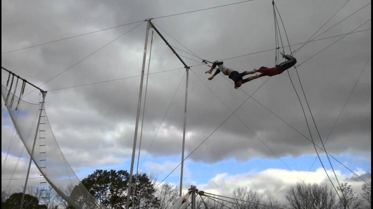 Lori Trapeze Catch - YouTube