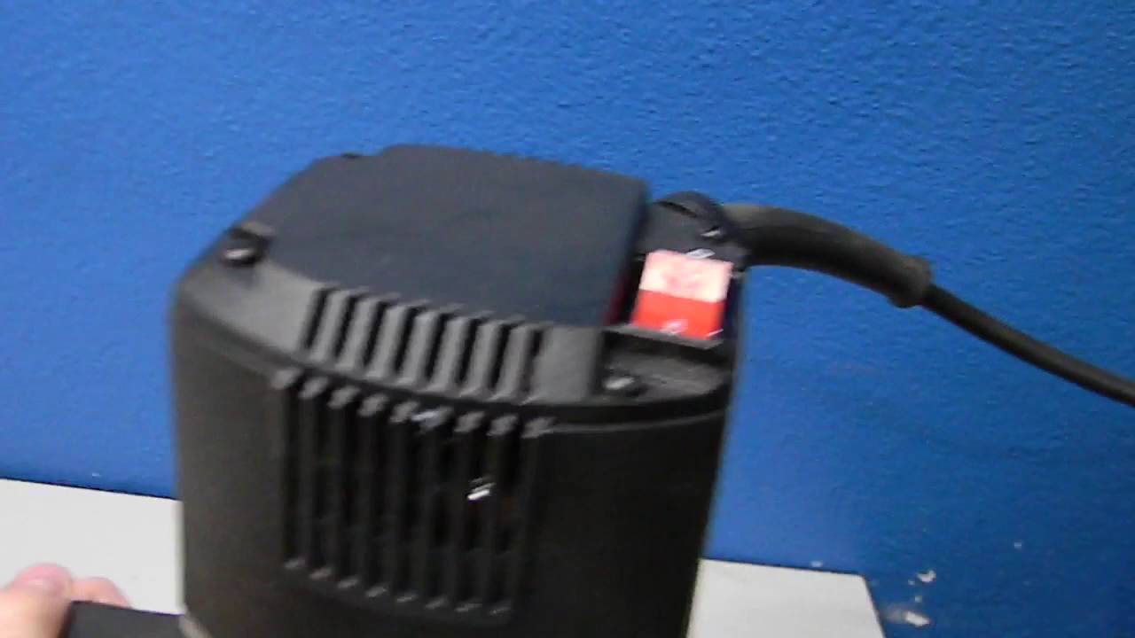 Porter Cable 15 Amp Electric Router 7519 - YouTube