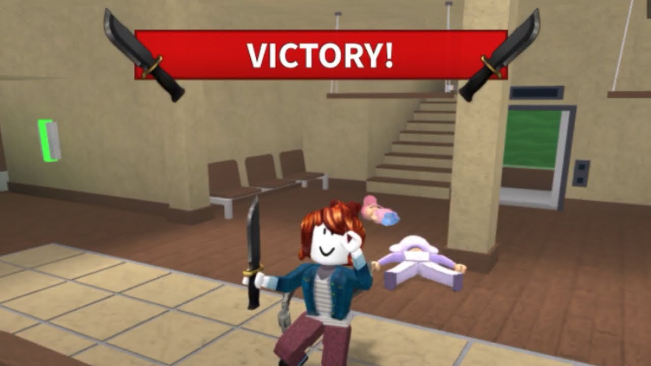 Killing people as a Noob in MM2 - YouTube