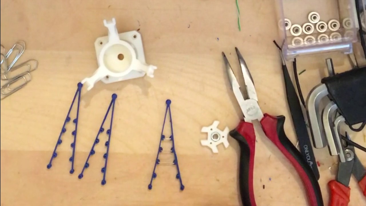 Adaptive Gripper inspired by FESTO - YouTube