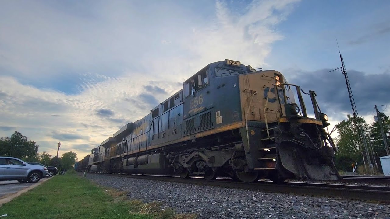 CSX 856 Horn Salute ~ Berea ~ - YouTube