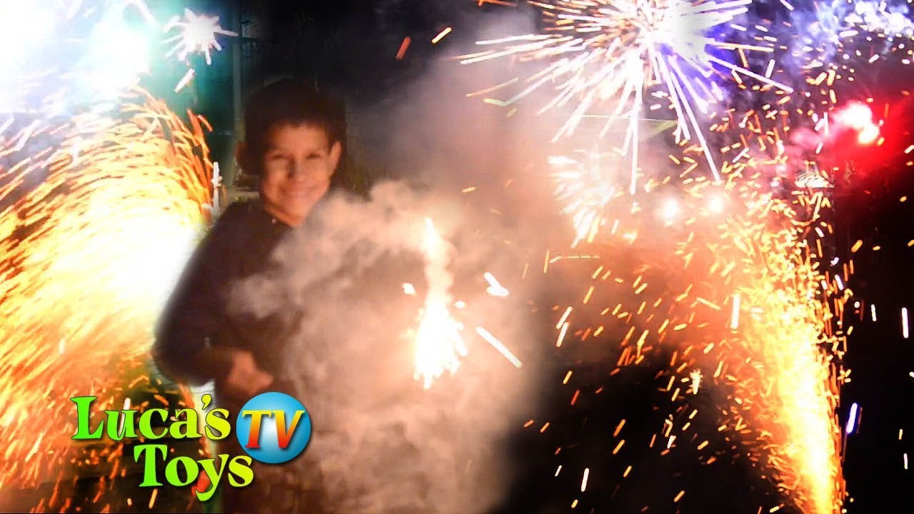 Luca's Diwali Fireworks Display - YouTube