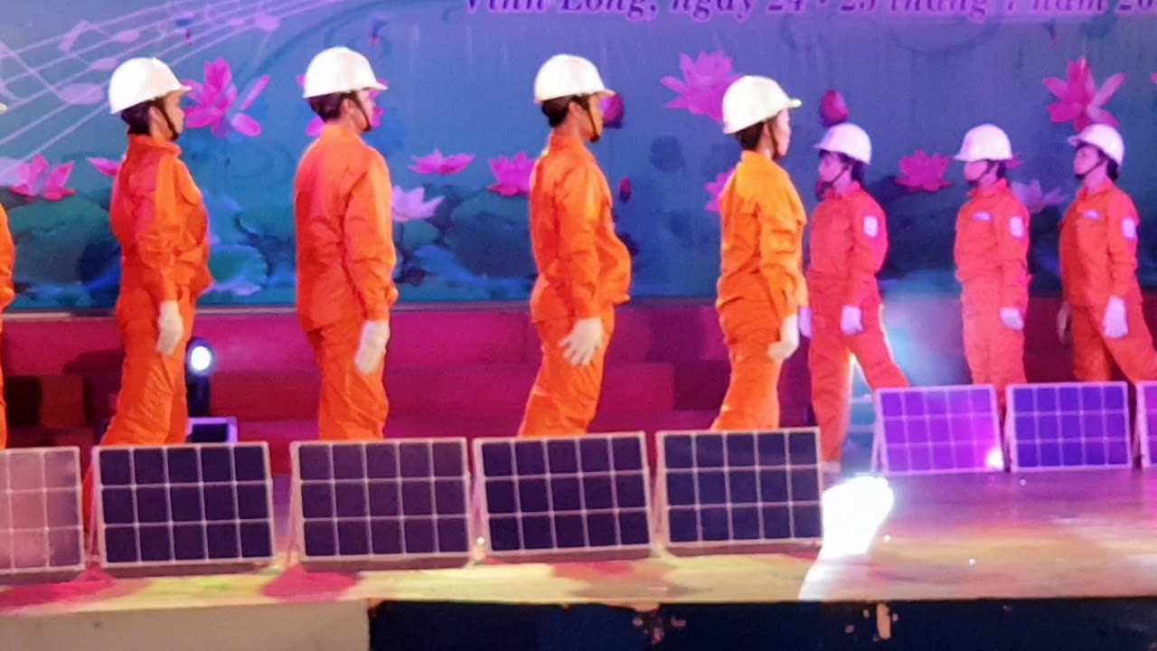 Phần thi PCVL tiếng hát liên hoan liên đoàn lao động Vĩnh Long 2018 ...