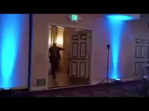 Düğünde gelinin üzerine düşmek