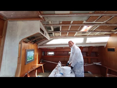 Verniciatura interni della barca