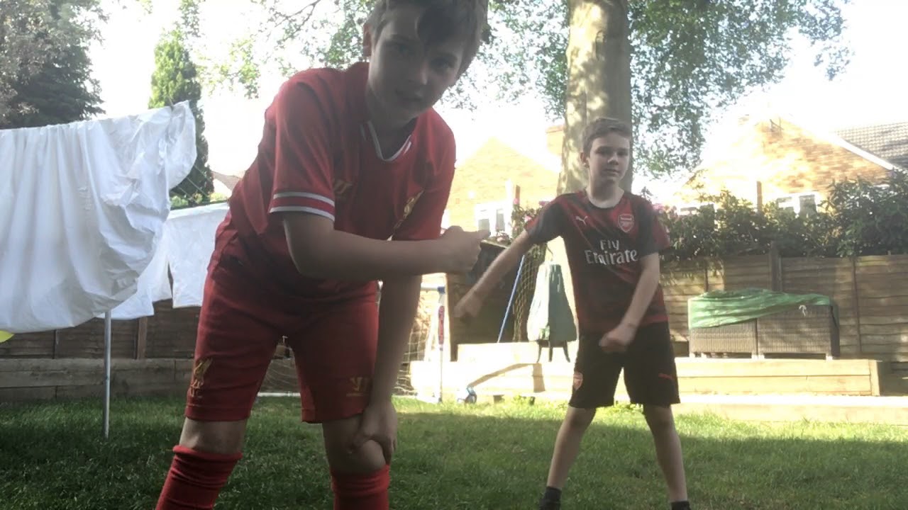 Football ⚽️ challenges w/ Luca Gunter - YouTube