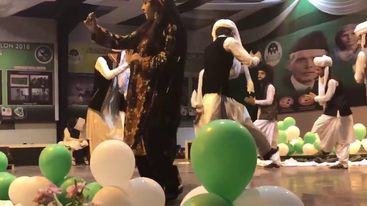 Buitems culture show 2018 - YouTube