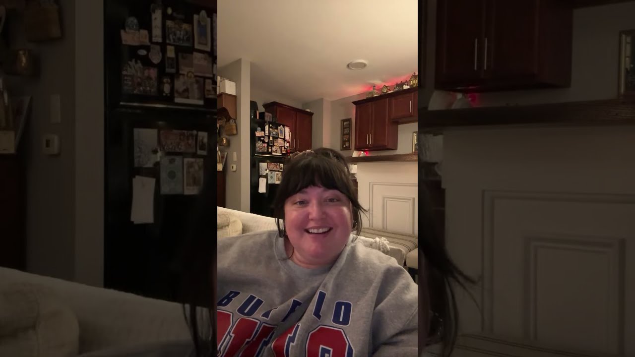 Molly Rutter is live for the first time on YT! - YouTube