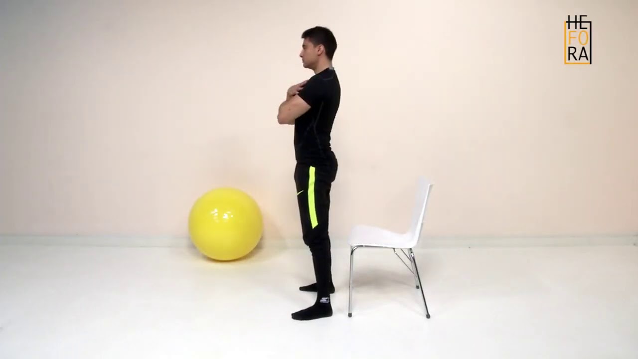 Sentadilla con apoyo en silla - YouTube