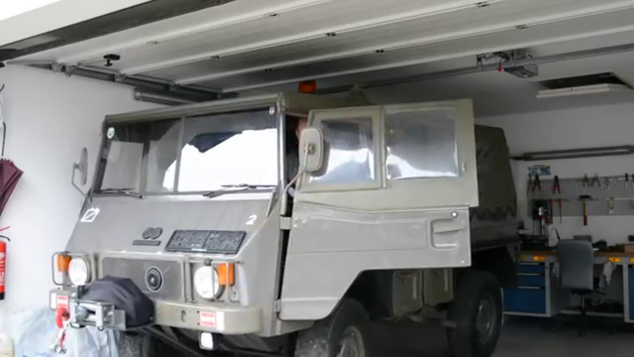 Puch Steyr Pinzgauer starten - YouTube