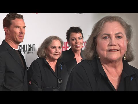 Kathleen Turner Makes Rare Red Carpet Return at ‘The Roses’ Premiere
