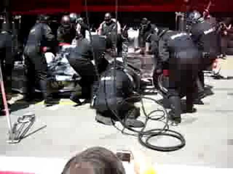 McLaren Practice Pit Stop - YouTube