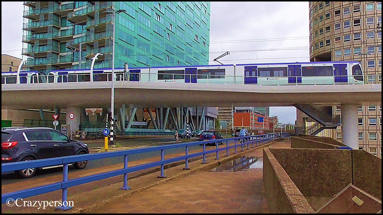 Metro op nieuw viaduct Den Haag CS naar Rotterdam & treinen - YouTube