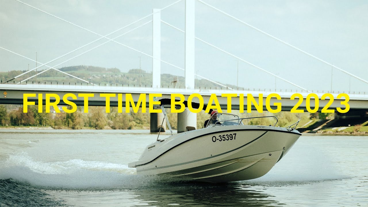Solo Launching my Boat into the water | Quicksilver 555 open VLOG - YouTube