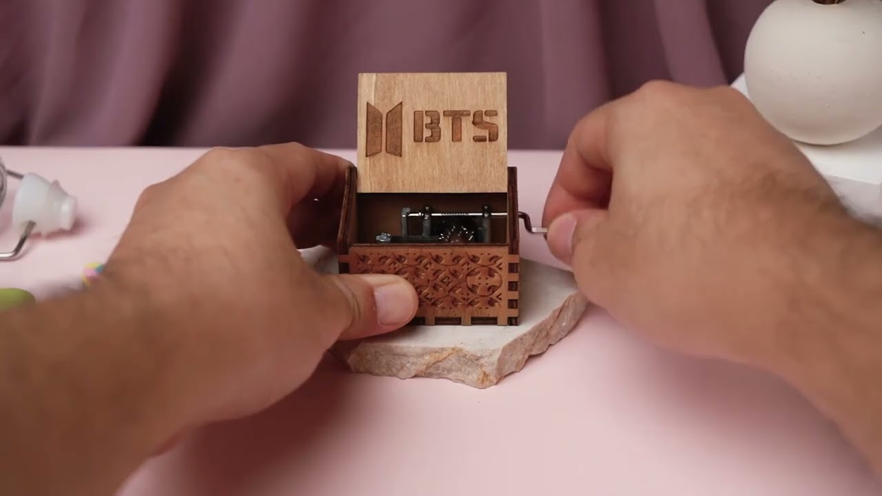 BTS - SPRING DAY | MUSIC BOX BY HONNEBOX - YouTube