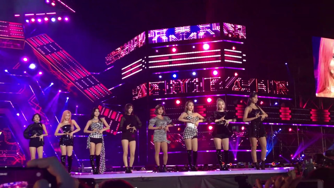 [fancam]191004 트와이스 (TWICE) FANCY [뮤직뱅크 in 강릉] - YouTube