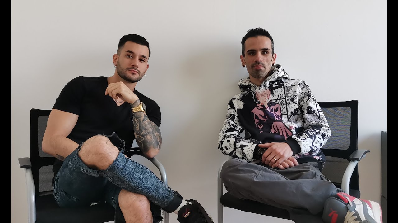 Andrea Coletti, hot creator, è tutto oro quel che luccica? (2 di 2) - Bonvocast - - YouTube