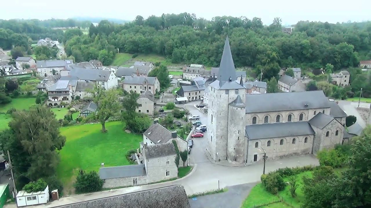 HOUYET : La Belgique entre Ciel et Terre - YouTube