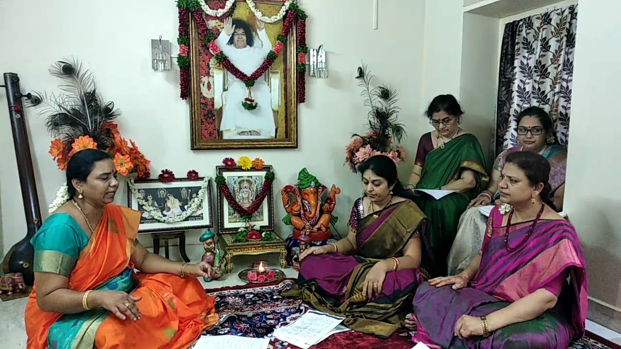 Yadukula Kambhoji Swarajati Lesson Part 2 - Santhi Mylavarapu - YouTube