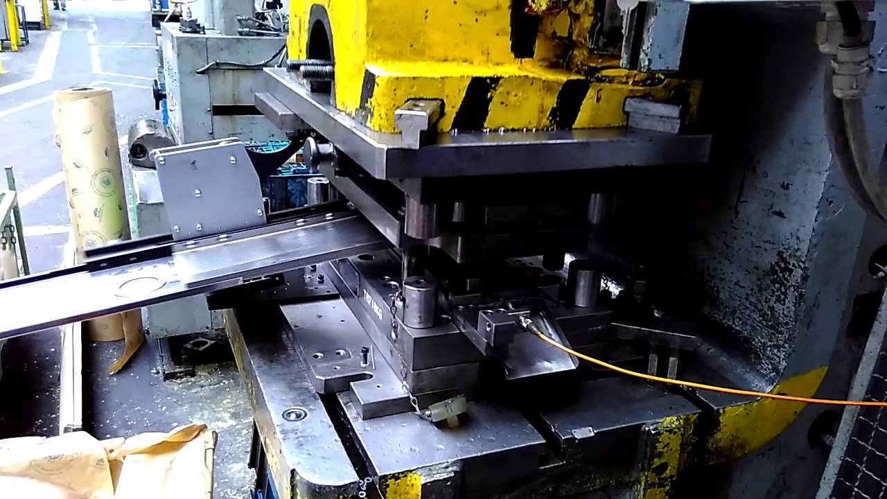 Auto Catcher - Comprex - YouTube