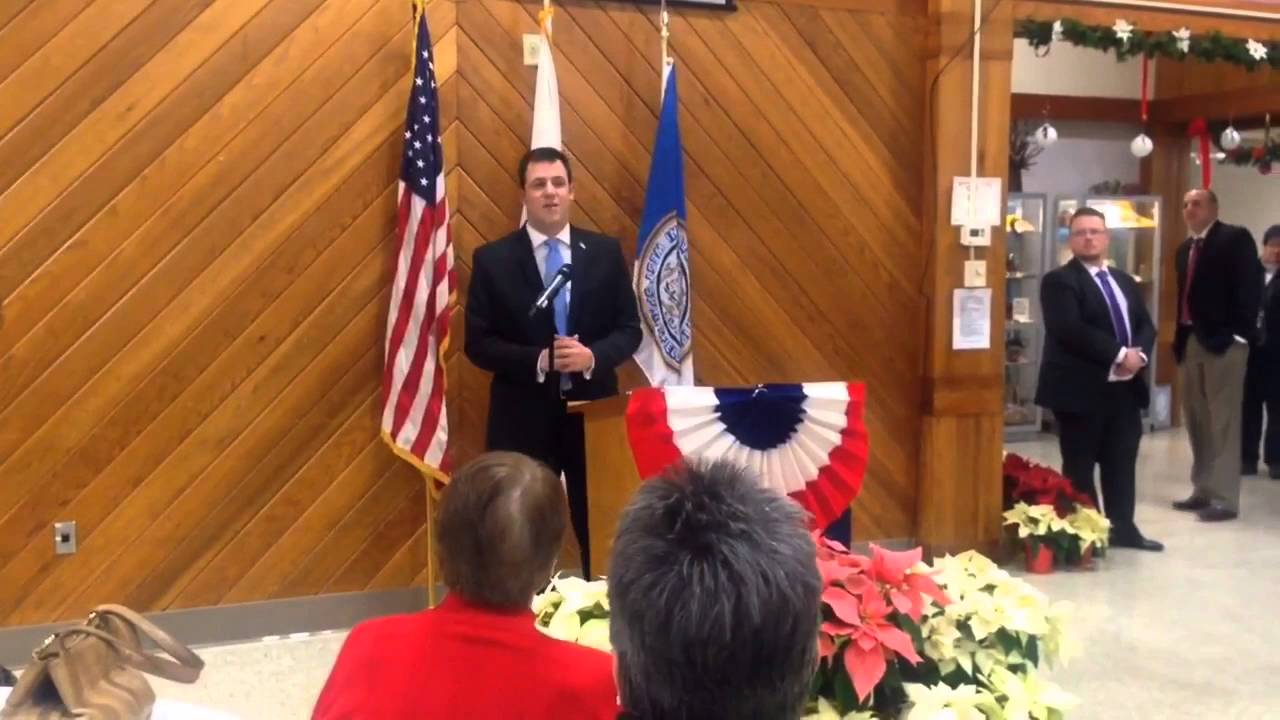Mayor Will Reichelt takes oath, addresses crowd at inauguration - YouTube