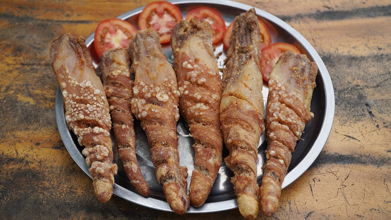 Tasty Deep Fried Pig Tails Recipe / Eating Crispy Pig Tail - YouTube