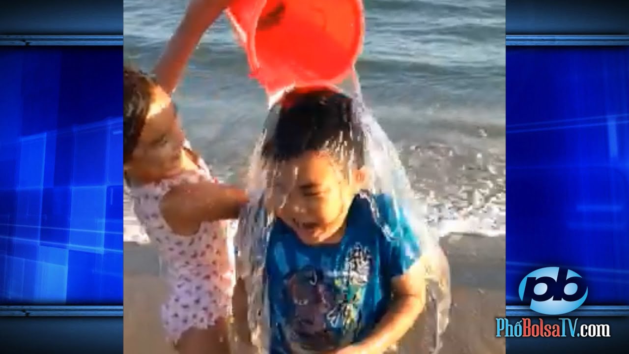 Definitely the cutiest Ice Bucket Challenges ever! - YouTube