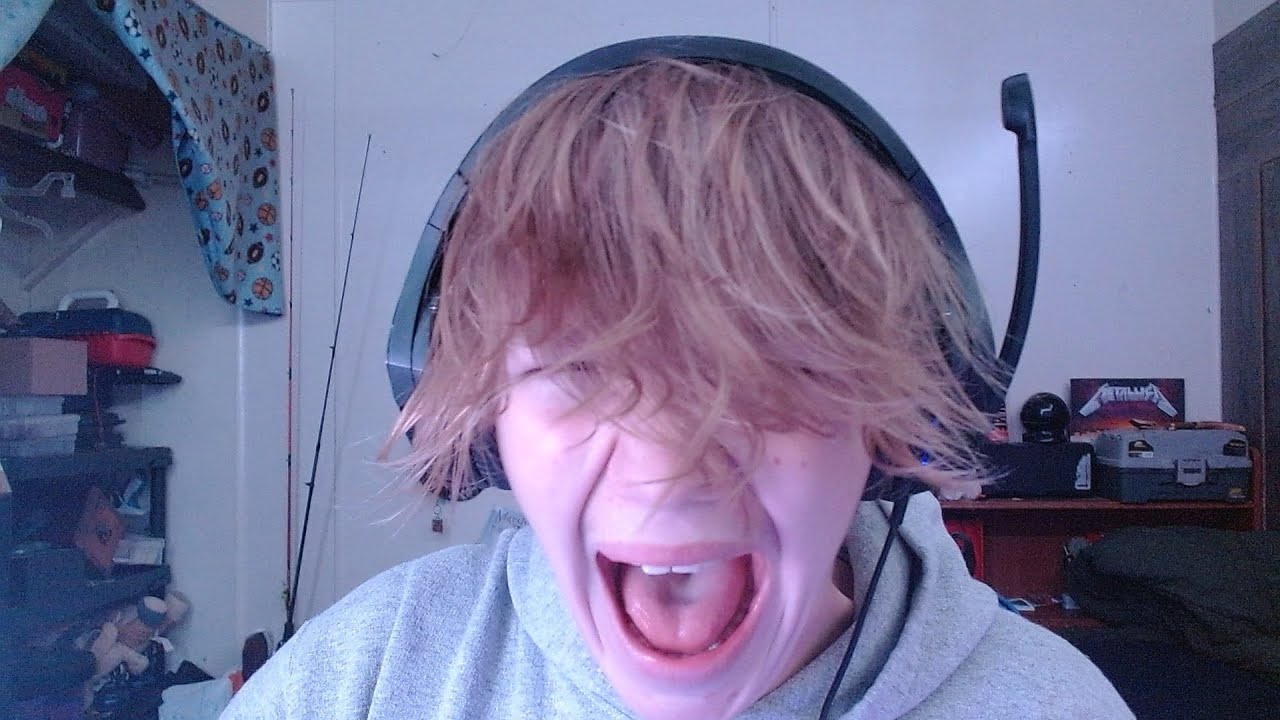 messing around on ome.tv (getting rizzy with girls) - YouTube